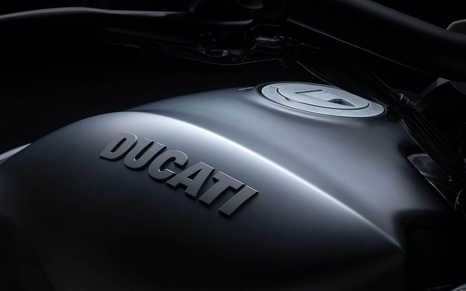 XDiavel - Ducati: Moto, MotoGP & Superbike