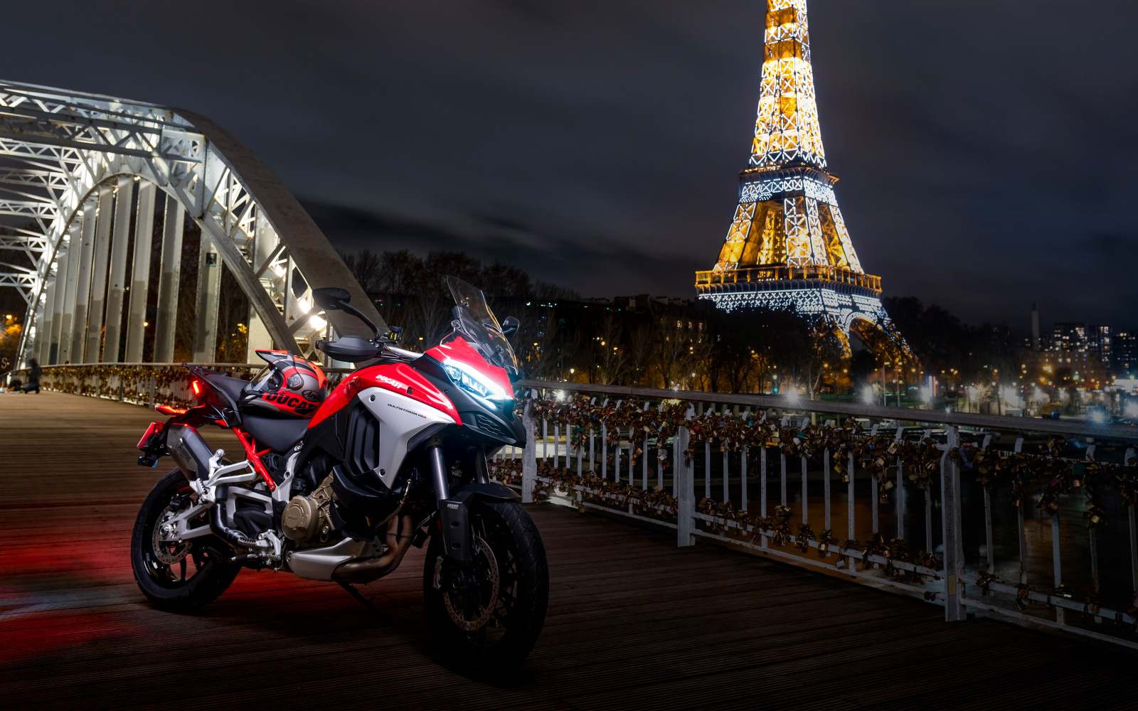 Multistrada V4 - Ducati: Moto, MotoGP & Superbike